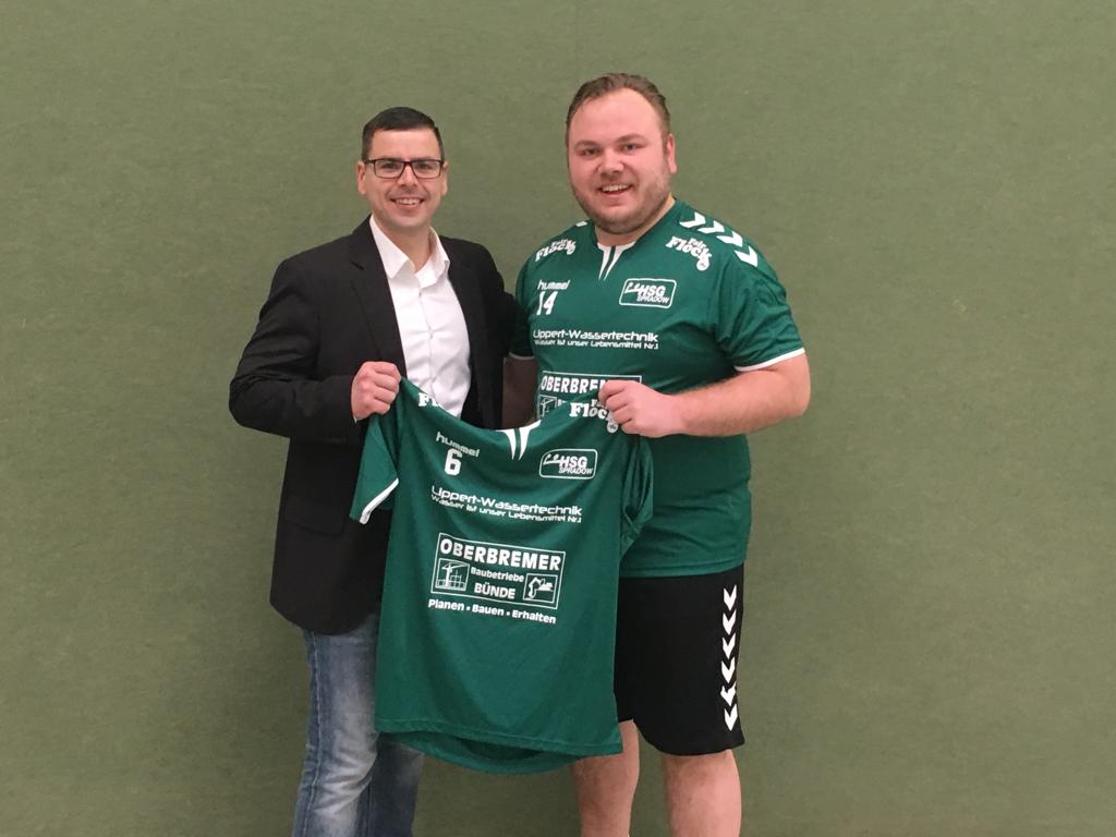 Neue Trikots für die HSG Spradow III